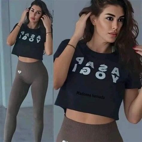 المشاهير جمالها مش طبيعي أول ظهور علني لنرمين شقيقة