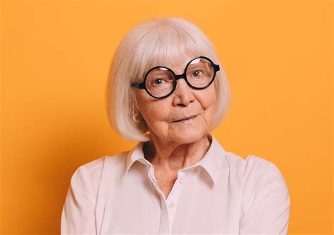 21 Low Maintenance Wash And Wear Haircuts For Women Over 70 Artofit