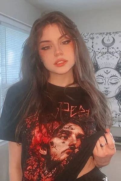 Throne Anna My Wishlist