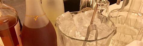 キャスト求人・ホールスタッフ求人 Club Regina～クラブ レジーナ～