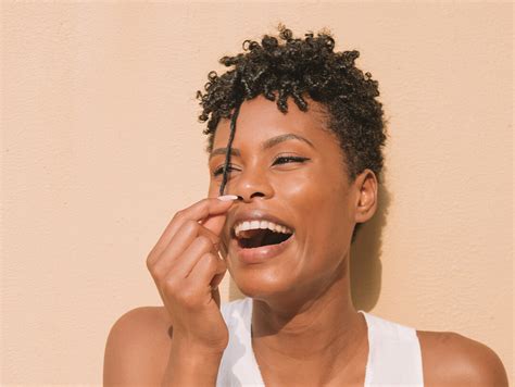 Curl Types How To Know Your Curl Type Curly Hair Tips