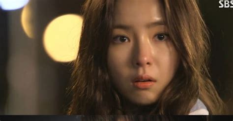 냄새를 보는 소녀 김소현 재등장 박유천 회상속 청순미모 눈부셔