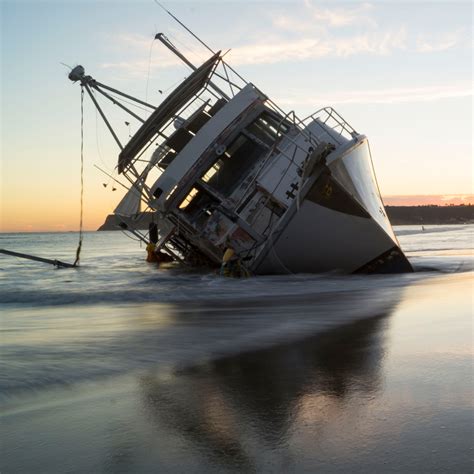 How The Sunk Cost Fallacy Sabotages Scaling Founders Peer Effect