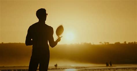 Top Gun Maverick How The New Movie Pays Tribute To The Volleyball Scene PopCulture Com