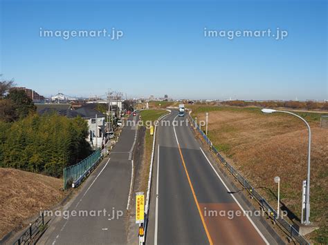 江戸川河川敷 松戸付近の写真素材 207782396 イメージマート