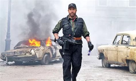 O retorno da lenda Chuck Norris volta aos filmes de ação após 12 anos