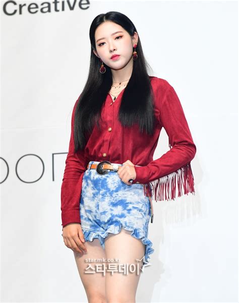포토 올리비아 혜 유혹의 눈빛 스타투데이