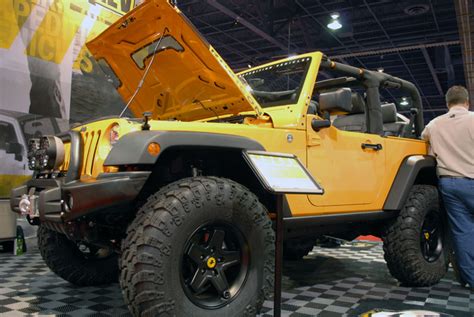 Aev Conversions Unveils A Hemi V8 Jeep Wrangler Jk At Sema 2011