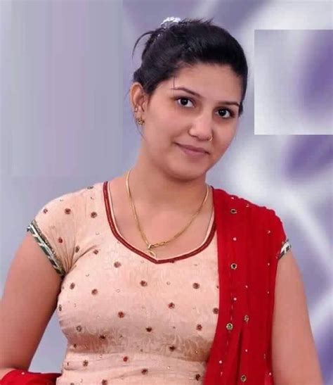 Sapna Choudhary Hot Pictures In Jeans Top And Hd Images