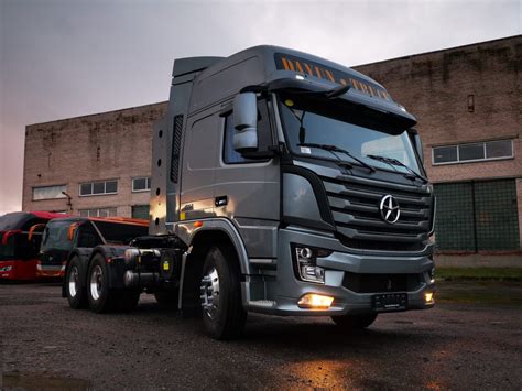 Седельный тягач Dayun 4250 6×4 1120 л КПГ на газу купить в