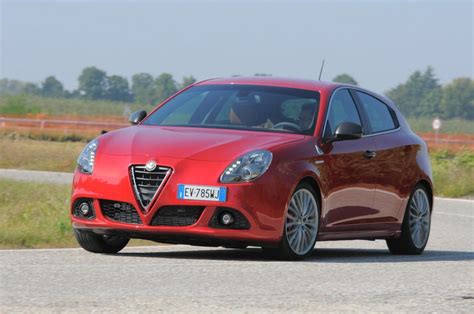 Ferrari Berlina Su Base Alfa Romeo Giulietta Ipotizzata In Render