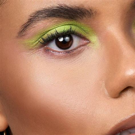Inspo Rock A Neon Green Eyeshadow Look Indieyespls