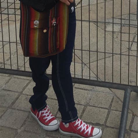 Amputees With Converse Chucks Кеды на протезе An Amputee Girl With