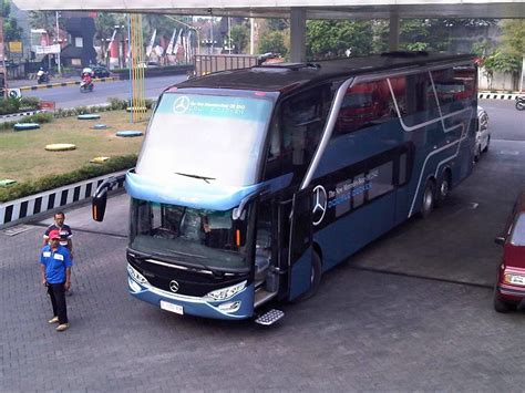 Bus Mercedes Benz OC 500 RF 2542 Tandem Axle