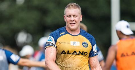 Daniel Alvaro Joins The Talk In Parradise Eels