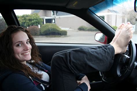 Beautiful Barefoot Girls Kaylas Car Feet A Barefoot Goddess In The Back Seat