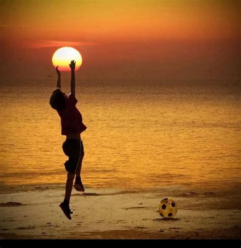 Neegii 12 17 нас бол өсвөр насны хамгийн эрчимтэй өсөлтийн үе учраас хүүхдийн өсөлт ялангуяа