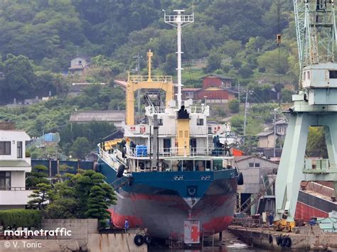 Ship Daiei Maru No3 Aggregates Carrier Registered In Indonesia