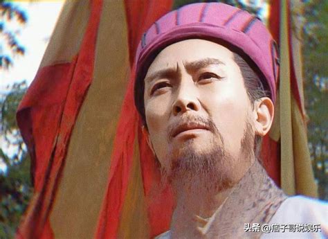 唐国强简介个人简历（七十岁唐国强现身米国机场，小他十二岁妻子后边跟随，说明了什么） 人物集