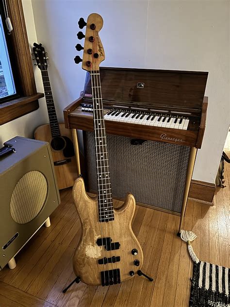 Warmoth Pj Bass Mid 90s Natural Reverb