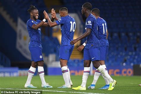 Chelsea Transfer News Michy Batshuayi To Stay At Chelsea And Fight For