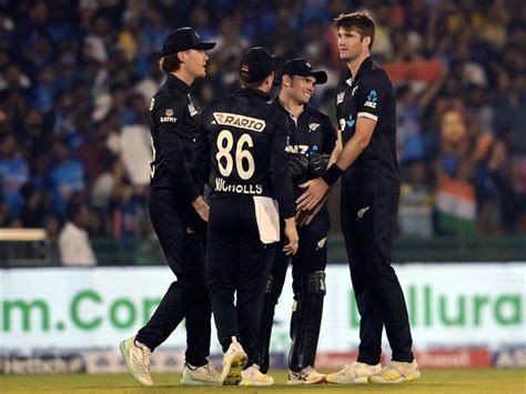 New Zealand Lose Top Spot In Odi Rankings After Heavy Defeat To India