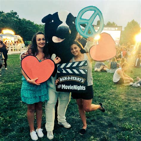 Sofía Montoya Sofim19 Twitter