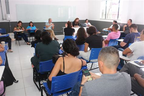 Uema Pró Reitora De Graduação Participa De Reunião Com Internos Do