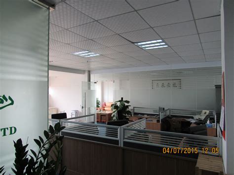 深圳市松田化工有限公司 专业生产真空电镀uv涂料，紫外光固化uv涂料，uv光固化漆，塑胶涂料，五金涂料，真空镀膜uv涂料
