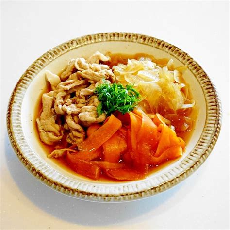 春に包まれる味！新玉ねぎと春にんじんと豚肉の煮物 レシピ・作り方 By Oppeke22 楽天レシピ