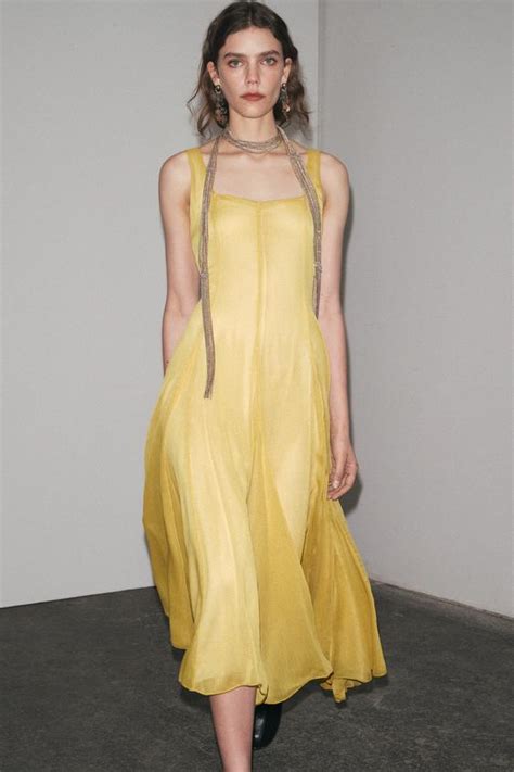 Vestido Midi Zw Collection Amarillo Medio Zara Mexico