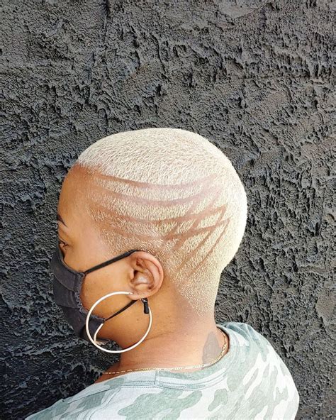 Stunning Platinum Blonde Hair Colors That Ll Get You Noticed Platinum Blonde Hair Color