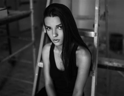 Lexie Essence Model Management