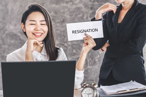 Ini 5 Tanda Kamu Harus Segera Resign Dan Mencari Lowongan Kerja Baru