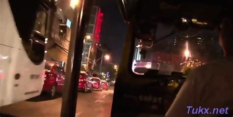 Sexual Floosy Exposes Her Curves