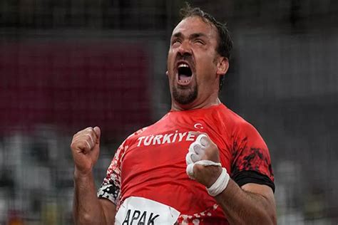 Eşref Apak Kaç Yaşında Güncel Oku