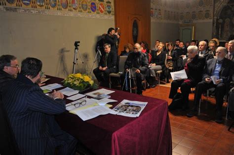 Incontro Del Vescovo Con Gli Operatori Della Comunicazione Ospite
