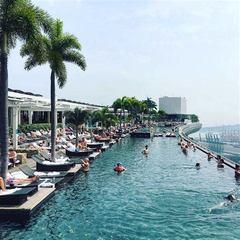 20 Romantic Places In Singapore To Visit For Couples 2024