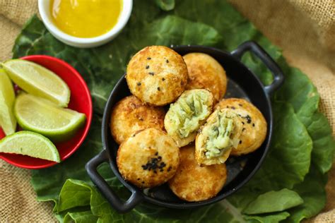 Mini Empada Vegana De Alho Poró Pronta Entrega