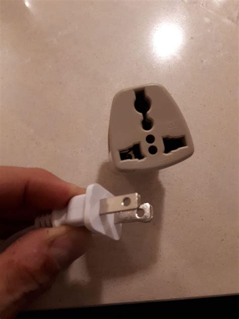 Usa Why Does This Us To Uk Adapter Not Fit Properly Travel Stack