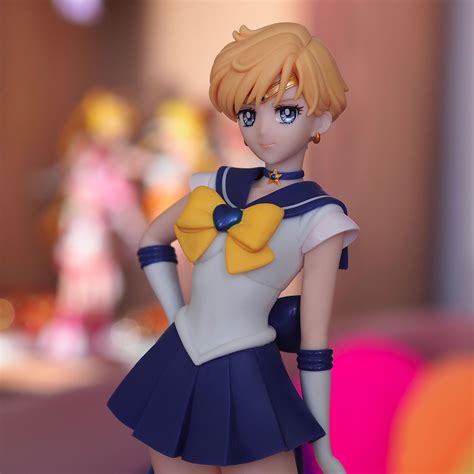 Pretty Guardian Sailor Moon Eternal Super Sailor Uranus Figure