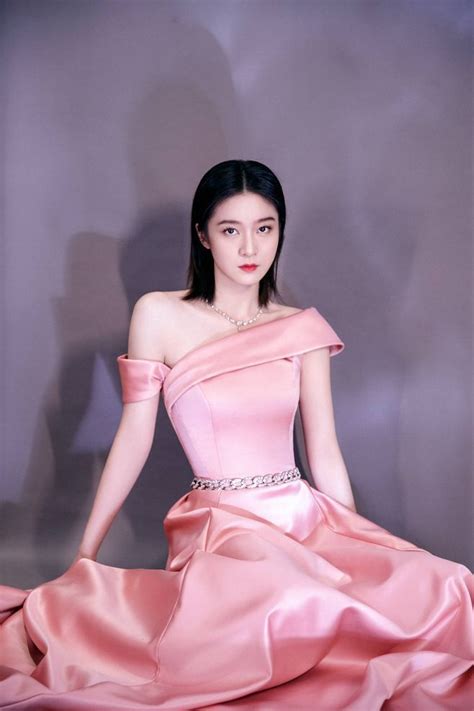 Trương Tuyết Nghênh Zhang Xue Ying 张雪迎 Sophie Zhang Nữ Thần Dép