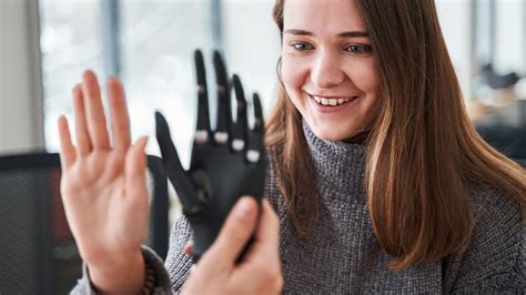 A New Era For Bionic Limbs Ieee Pulse