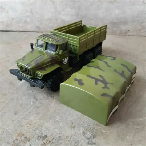 Diecast Truck Army Miniatur Mobil Truk Angkut Tentara Militer