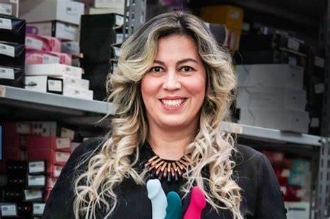 ‘dia Do Sex Toy Rede De Lojas Distribui Vibradores Femininos De Graça