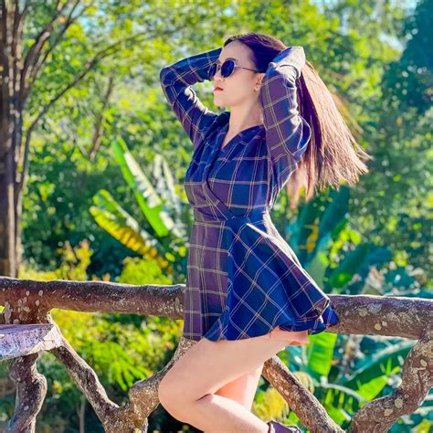 หยังหน้อ ผู้สาวดากลาย Facebook