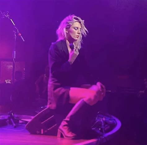 Ellie Rowsell 🍵