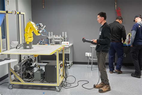Robotics And Automation Technology School