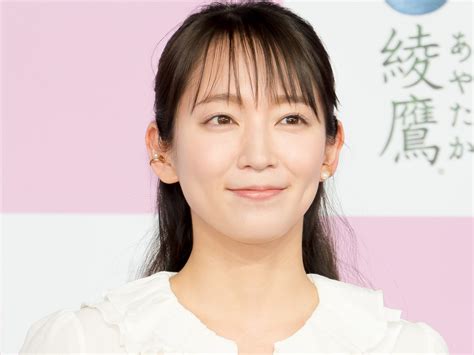（写真）吉岡里帆、予告通りのばっさりカットにファン悶絶「可愛くて意識失いそうです」「宇宙一素敵なお姉サマが爆誕」 エンタメ ニュース
