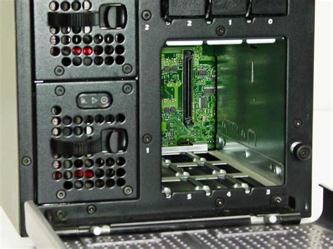 Dell Pentium Iii 933mhz No Ram 18gb Hdd Tower Scl Poweredge 2500
